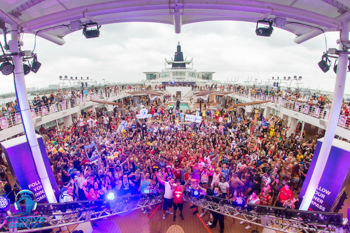 Take A Dip Into One Of Miami Music Week 2022's Pool Parties - Discotech ...